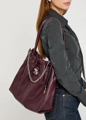 Marc Jacobs Leather Tote Bag With Chain Embellishment - Plum