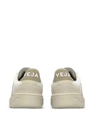 VEJA V-90 Low Top Sneakers - Pink