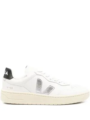 VEJA V 90 Sneakers - Silver