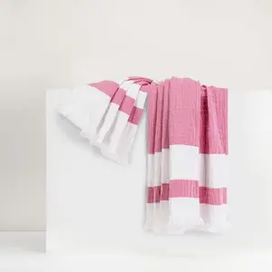 LANDS DOWNUNDER San Marino Throw - Fuchsia