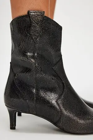 Seychelles Liora Kitten Heel Suede Ankle Boots - Black Leather
