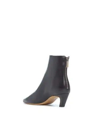 Gabriela Hearst Clayton Leather Ankle Boots - Black
