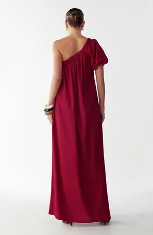 ST MRLO Jolie One-shoulder Maxi Dress - Holly Berry