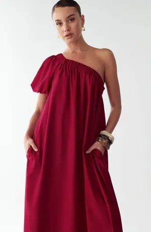 ST MRLO Jolie One-shoulder Maxi Dress - Holly Berry