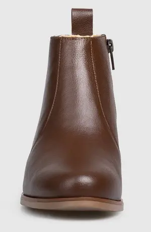 MANELA Mia Leather Chelsea Boot