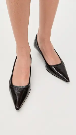 ATP ATELIER Valfurva Kitten Heel Pumps