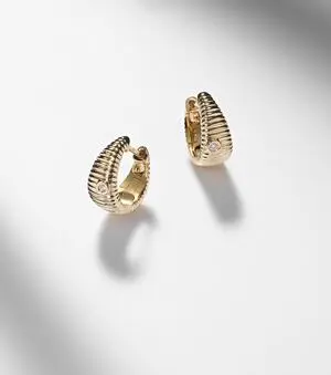 Yvonne Léon Berlingot Nano 9kt Diamond Hoop Earrings - Gold