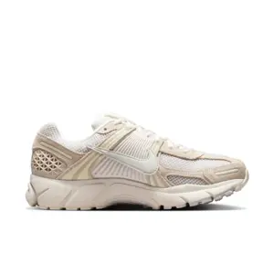 Nike Zoom Vomero Sneakers With Reflective Details - Grey