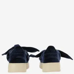 AUTRY Medalist Low Velvet Bow Sneakers