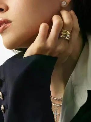 Kwiat 18k Yellow Cobblestone Ashoka Diamond Ring
