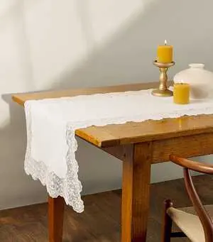 DEA Linen Lace-trim Elite Table Runner