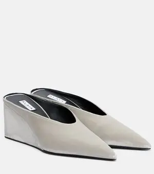 Alaïa Cube 75 Velvet Wedge Pumps - Silver
