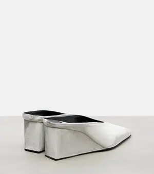 Alaïa Cube 75 Velvet Wedge Pumps - Silver
