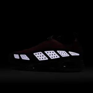 Nike Air Max Sndr Gore-tex Sneakers - Red