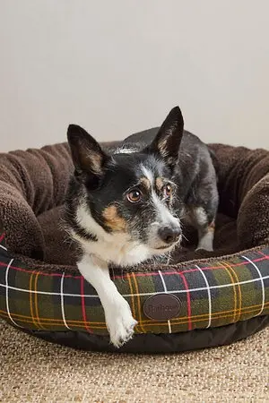 Barbour Dog Snuggle 30" Bed - Classic Tartan