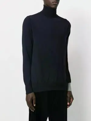 LC23 Fitted Merino Wool Turtleneck Sweater