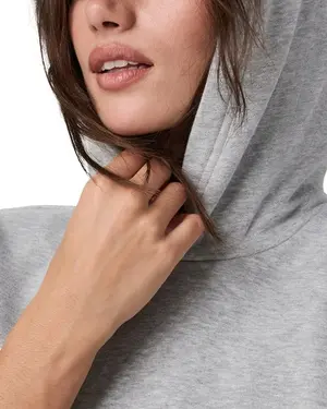 Vuori Sedona Cropped Hoodie - Light Grey