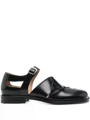 MAISON MARGIELA Tabi-toe Buckle Pumps