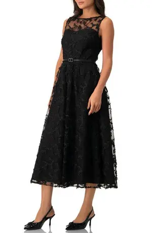IVONNE Sleeveless Textured Maxi Dress