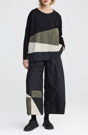 LUUKAA Colorblock Blouse With Asymmetrical Hem