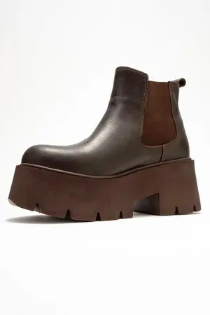 FOREVER & ALWAYS SHOES Leather Platform Chelsea Boots - Brown Leather