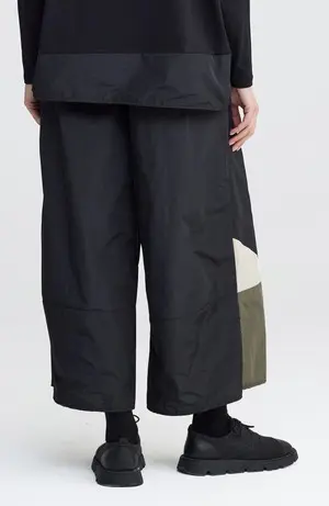 LUUKAA Cropped Graphic Pants