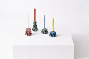 FORM & SEEK Frosting Loop Candle Holder - Green