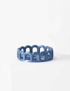 FORM & SEEK Frosting Basket - Blue