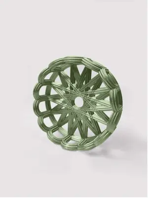 FORM & SEEK Frosting Basket - Green