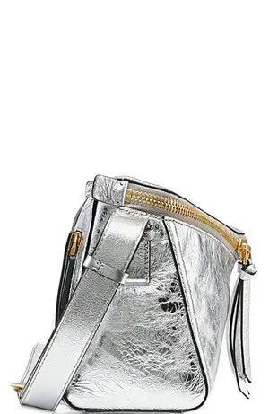 Mcm Diamant 3d Shoulder Bag - Silver