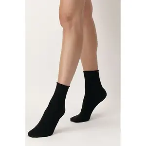 Oroblu Nives Wool-Blend Crew Socks Black