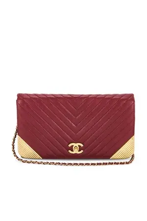Chanel Calfskin Wallet On Chain - Red