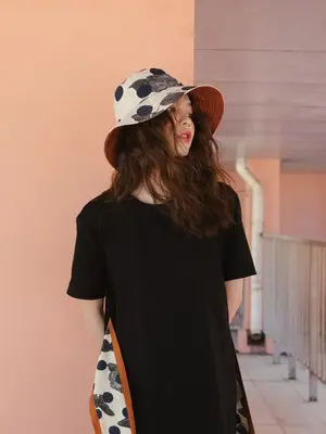 LOST PATTERN Noir Floral Reversible Bucket Hat