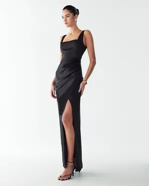 WILLA Detroit Maxi Dress - Black