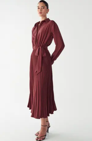 WILLA Mckenzi Midi Blouson Dress