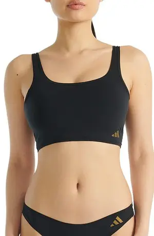 Scoop Neck Sports Bras
