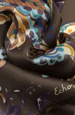 Echo Dreamy Paisley Oblong
