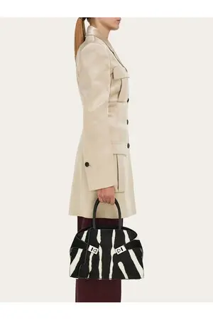 FERRAGAMO Hug Handbag - Black