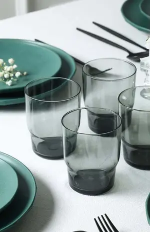 STONE + LAIN Rio Stoneware 16-piece Dinnerware Set With Glasses - Green