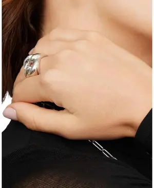 ORADINA Sterling Curb Ring