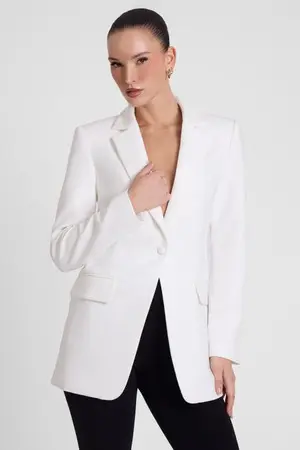 LEAU Classic Column Tailored Belted Blazer - White