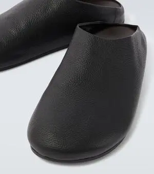 THE ROW Hudson Leather Mules - Black