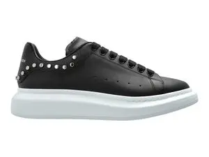 Alexander McQueen Oversized Studded Sneakers - Black/silver