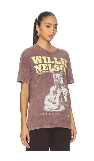 Daydreamer Willie Nelson Red Headed Stranger Weekend Tee