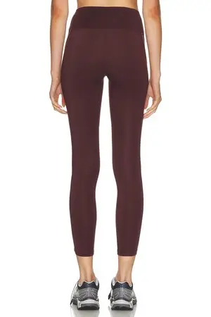 Nike High Waisted 7/8 Legging In Burgundy