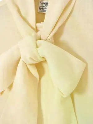 TOTEME Lavalliere Detail Shirt - Neutrals