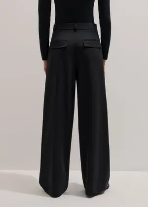 ME+EM Pleated Tapered Trousers