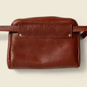 CASUPO Leather Fanny Pack - Chocolate