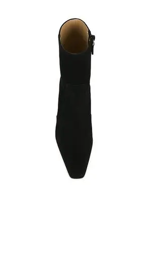 STUART WEITZMAN Stassi Zip Bootie 50