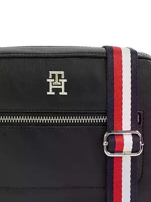 Tommy Hilfiger Logo-plaque Crossbody Bag